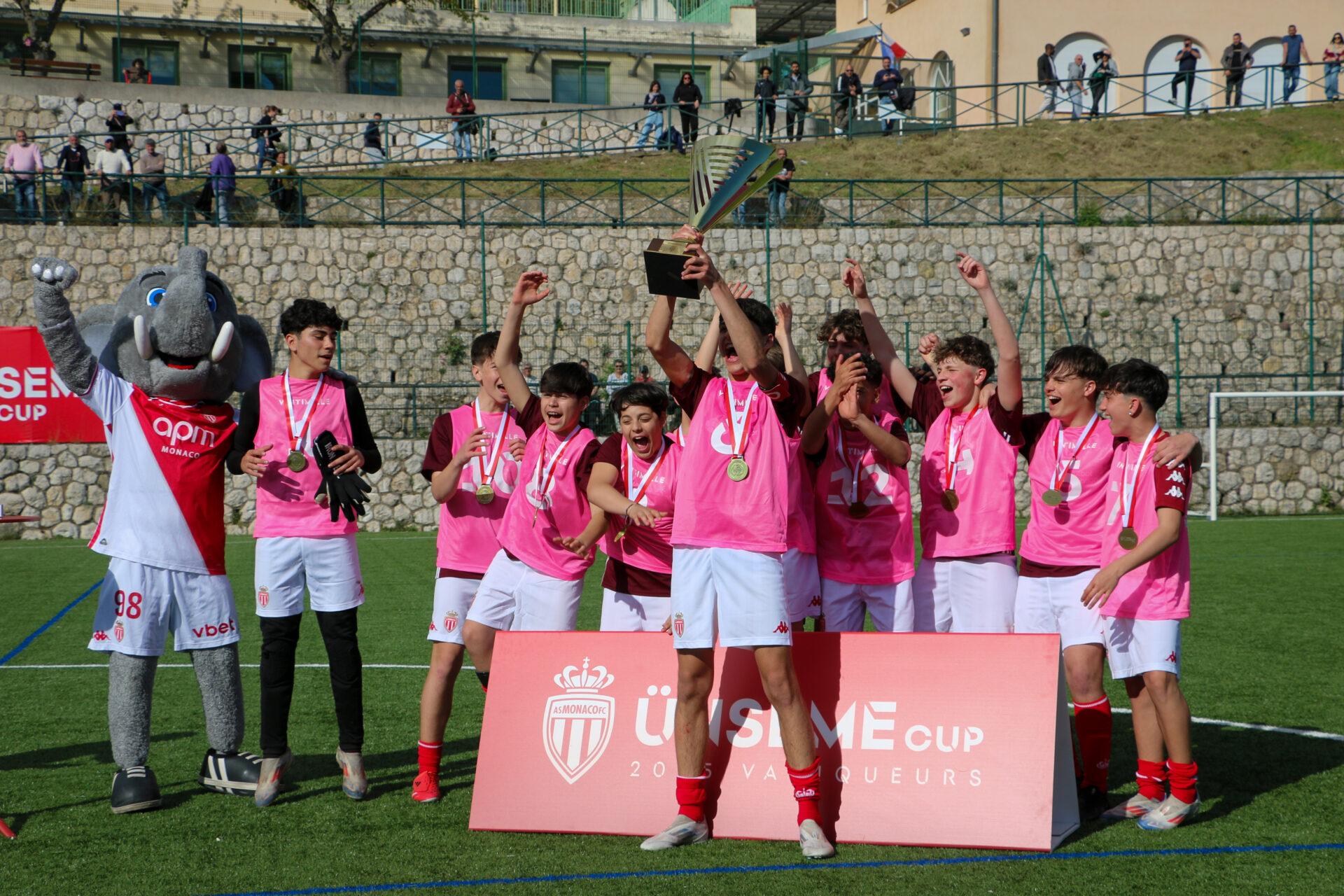 Football - Vintimille remporte la 2e ÜNSEME Cup - Code Sport Monaco